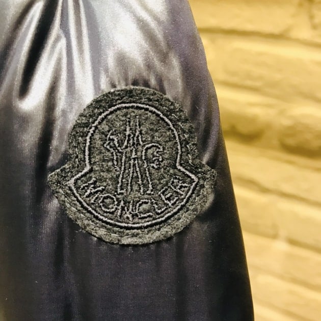 魅惑のニット襟、《MONCLER》 魅惑のニット襟、《MONCLER》