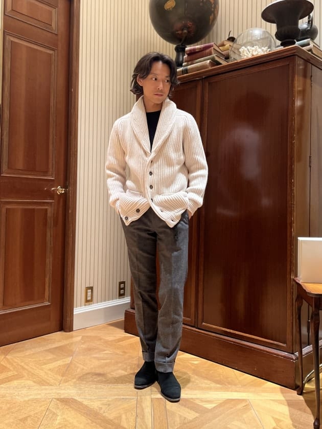 超贅沢、カシミヤ シャールカラー カーディガン。〈BEGG × CO 超贅沢、カシミヤ シャールカラー カーディガン。〈BEGG × CO