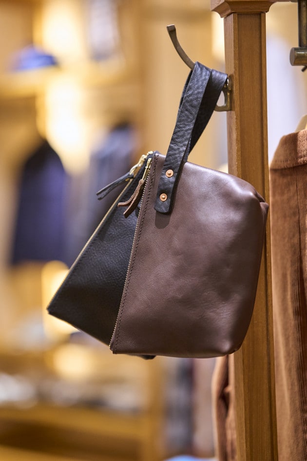 ＜KINGSLEY WALTERS STUDIO＞新作レザーポーチ｜ビームス ライフ 横浜｜BEAMS