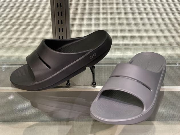 サイズレビューあり】早めの購入が吉!今年のサンダルは〈OOFOS サイズレビューあり】早めの購入が吉!今年のサンダルは〈OOFOS