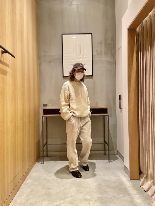 172cm、60kg ややむっつり体型の私が正直にニットを今日、比べてみました。｜ビームス 川崎｜BEAMS