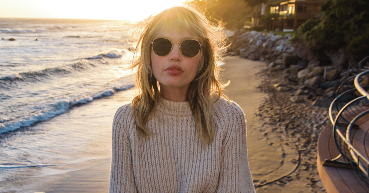 ファッションで楽しめるアイウエアに注目！＜OLIVER PEOPLES＞ MORE VARIATION｜BEAMS