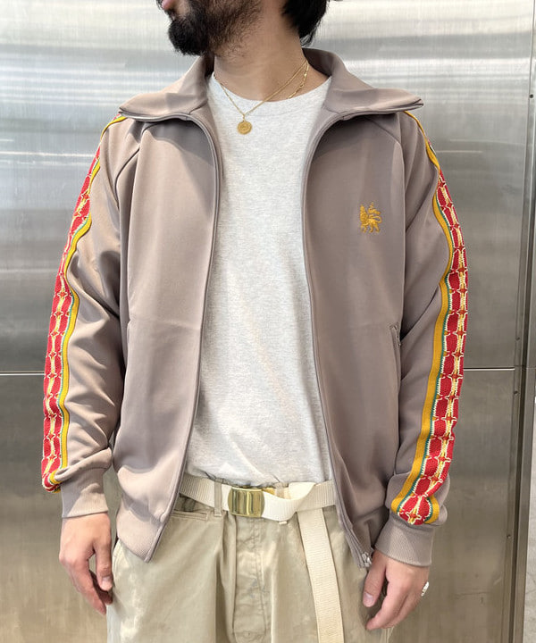 BEAMS HARAJUKU LIMITED STORE（794028） スタイリング・コーディネイト｜BEAMS